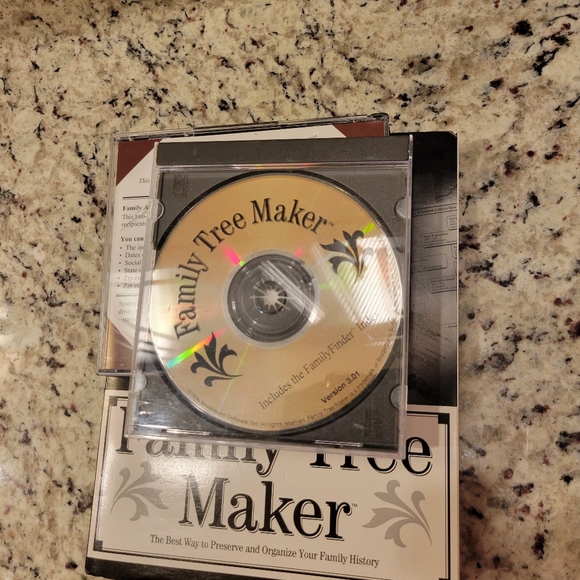 broderbund | Other | Family Tree Maker 5 Dvds And Book | Poshmark